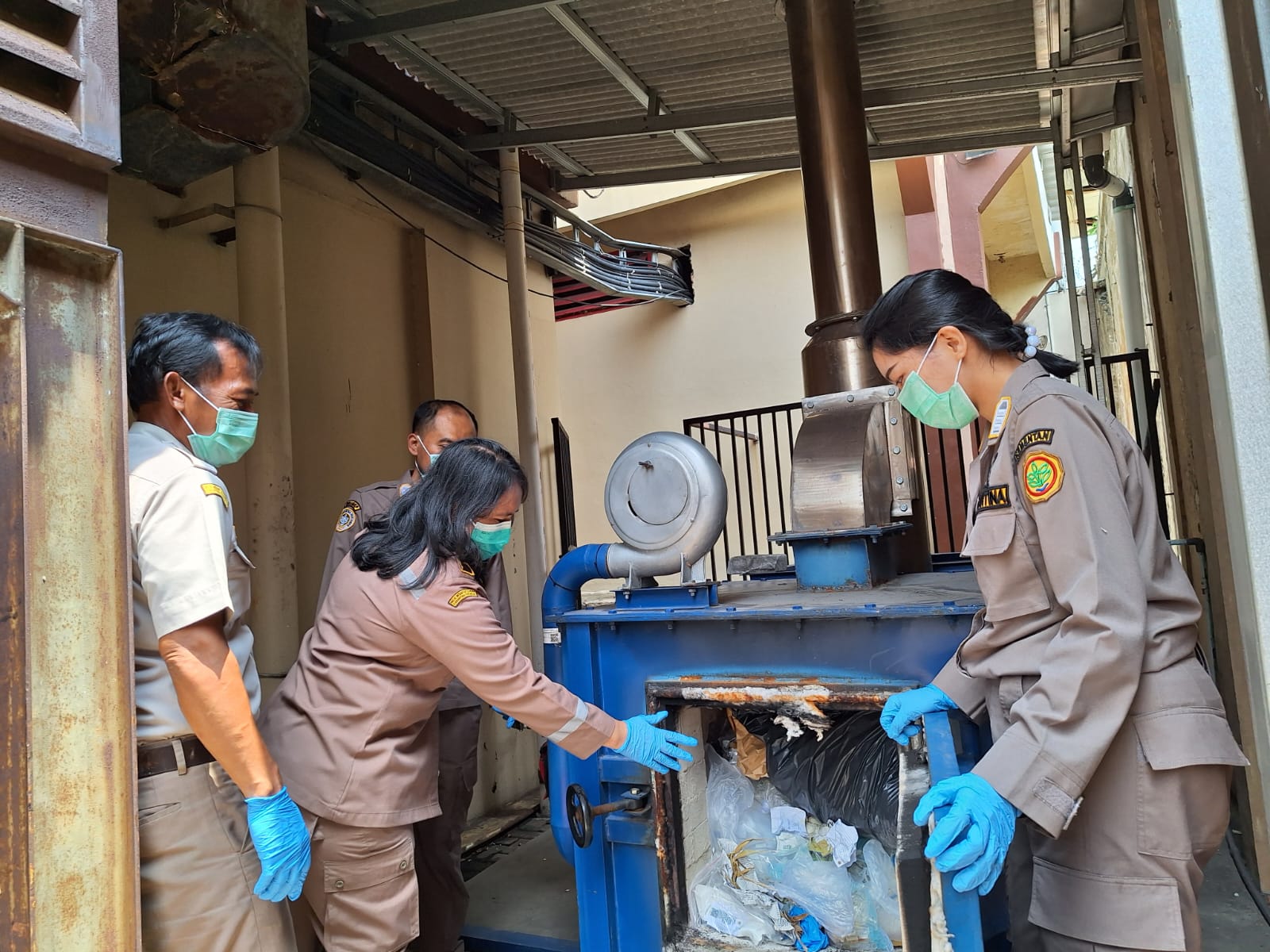 Cegah Kontaminasi OPTK, Karantina Uji Standar Lakukan Pemusnahan Arsip ...